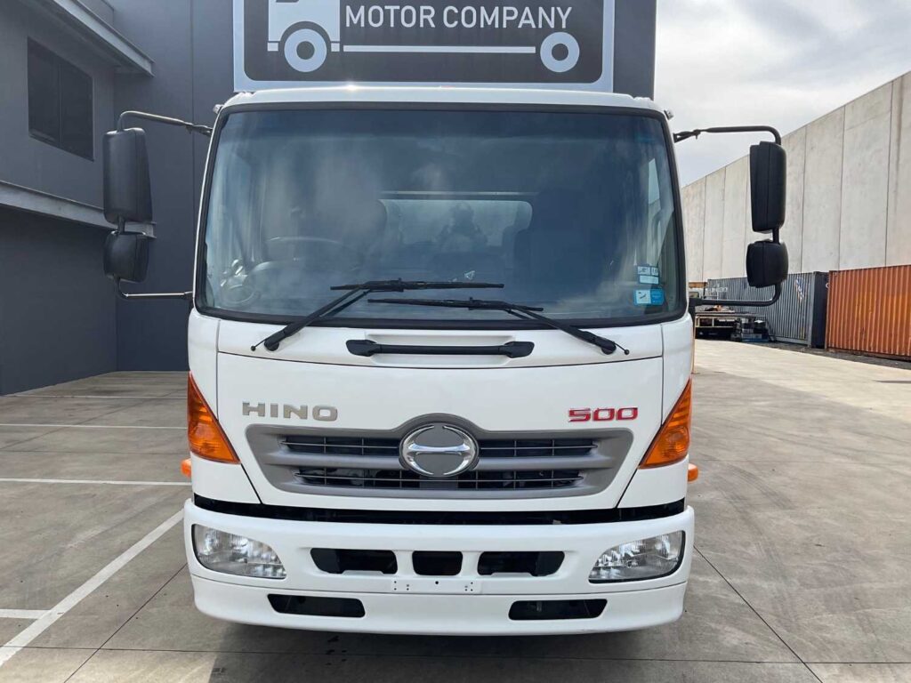 2014 HINO FD SERVICE BODY - Racecourse Motor Company