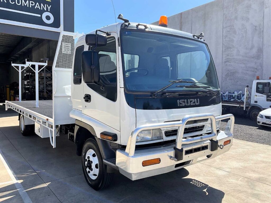 2005 ISUZU FRR550 TRAY - Racecourse Motor Company