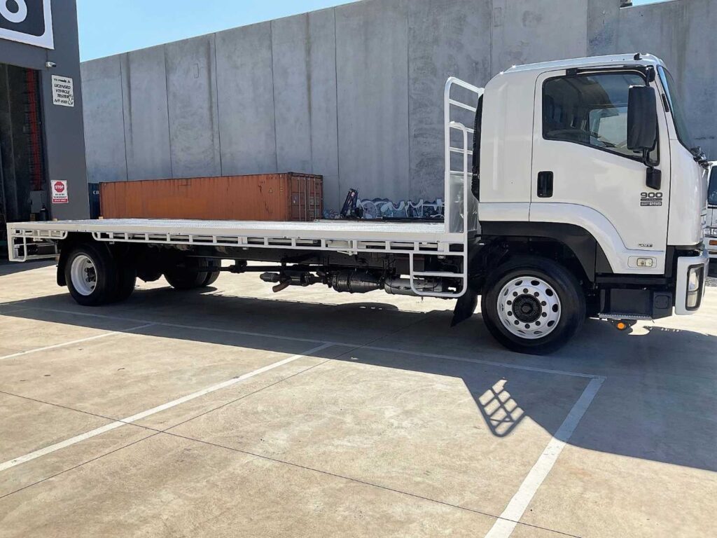2009 ISUZU FTR900 TRAY - Racecourse Motor Company