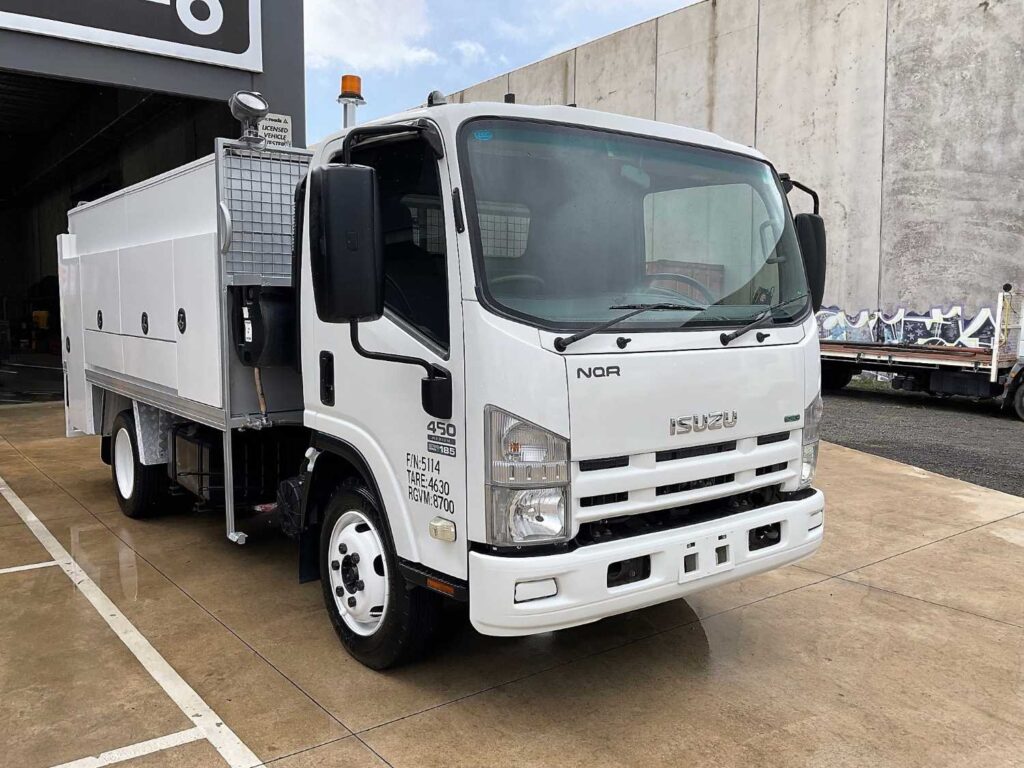 2009 ISUZU FTR900 TRAY - Racecourse Motor Company