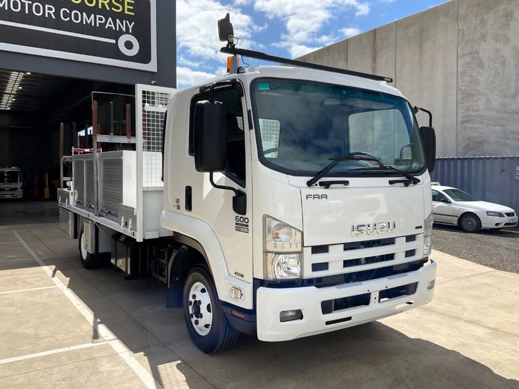 2009 Isuzu FRR600 Service Body - Racecourse Motor Company