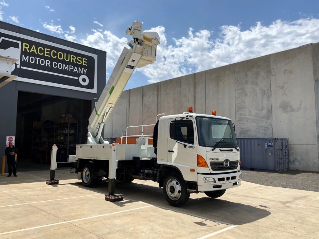 2007 HINO GD EWP/CHERRY PICKER - Racecourse Motor Company