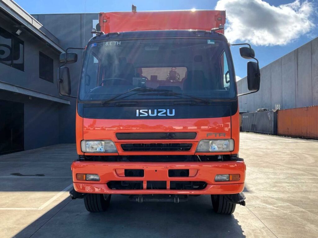 2007 ISUZU FTR900 CURTAINSIDER - Racecourse Motor Company
