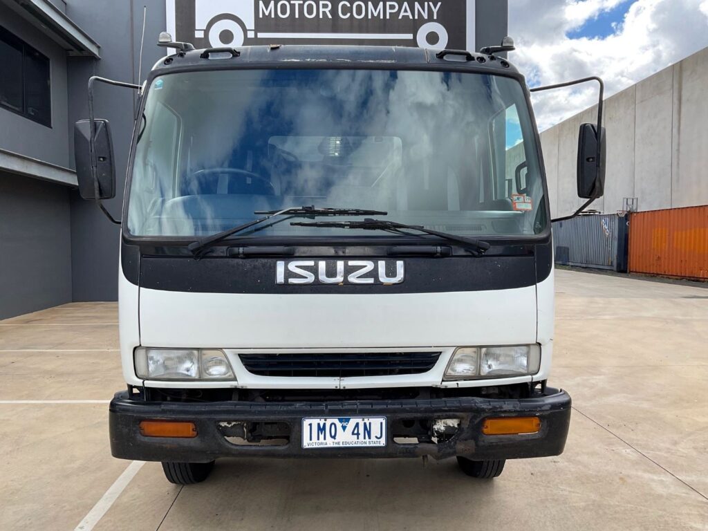 1997 ISUZU FRR500 CAB-CHASSIS - Racecourse Motor Company