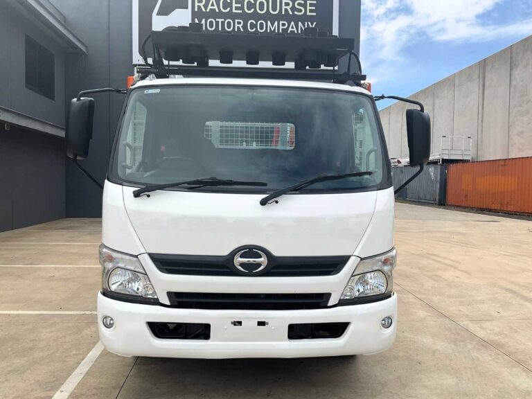 2013 HINO 300 TIPPER - Racecourse Motor Company